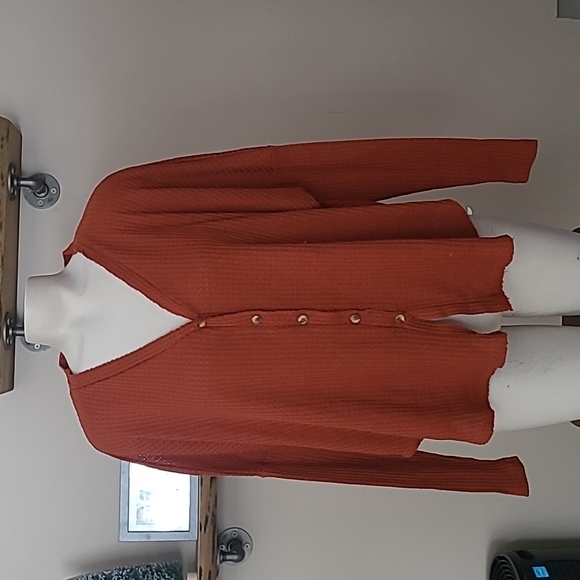 Blu Pepper | Tops | Burnt Orange Top | Poshmark